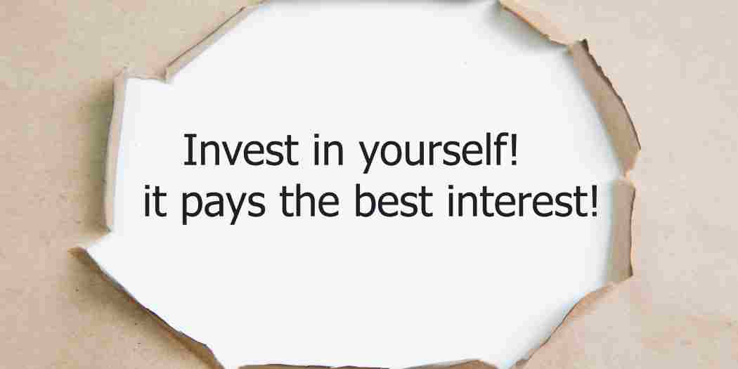 A Guide on How to Set Realistic Financial Goals in 2025